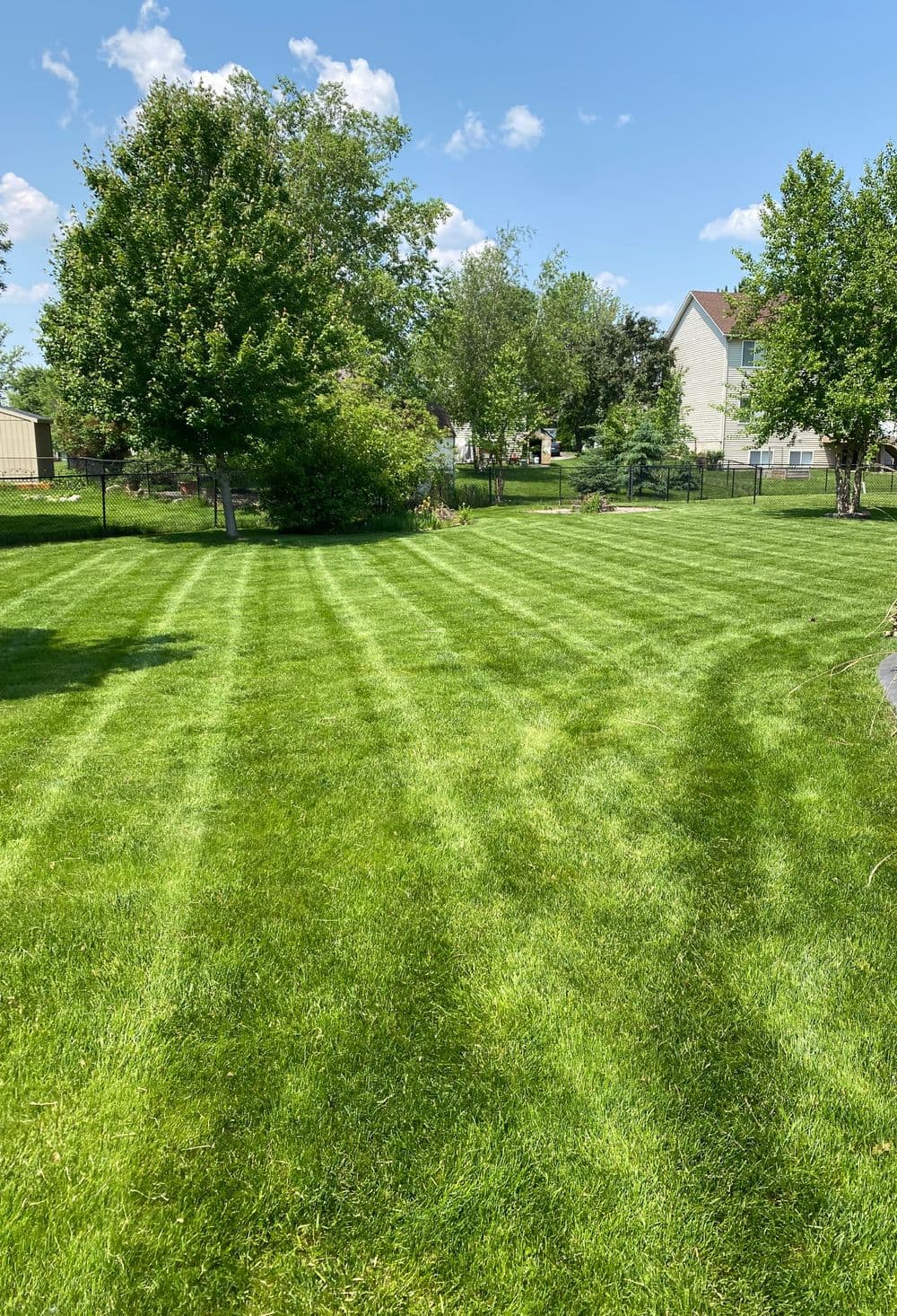 Lawn Care Services - Cutting Edge Lawn and Landscape LLC